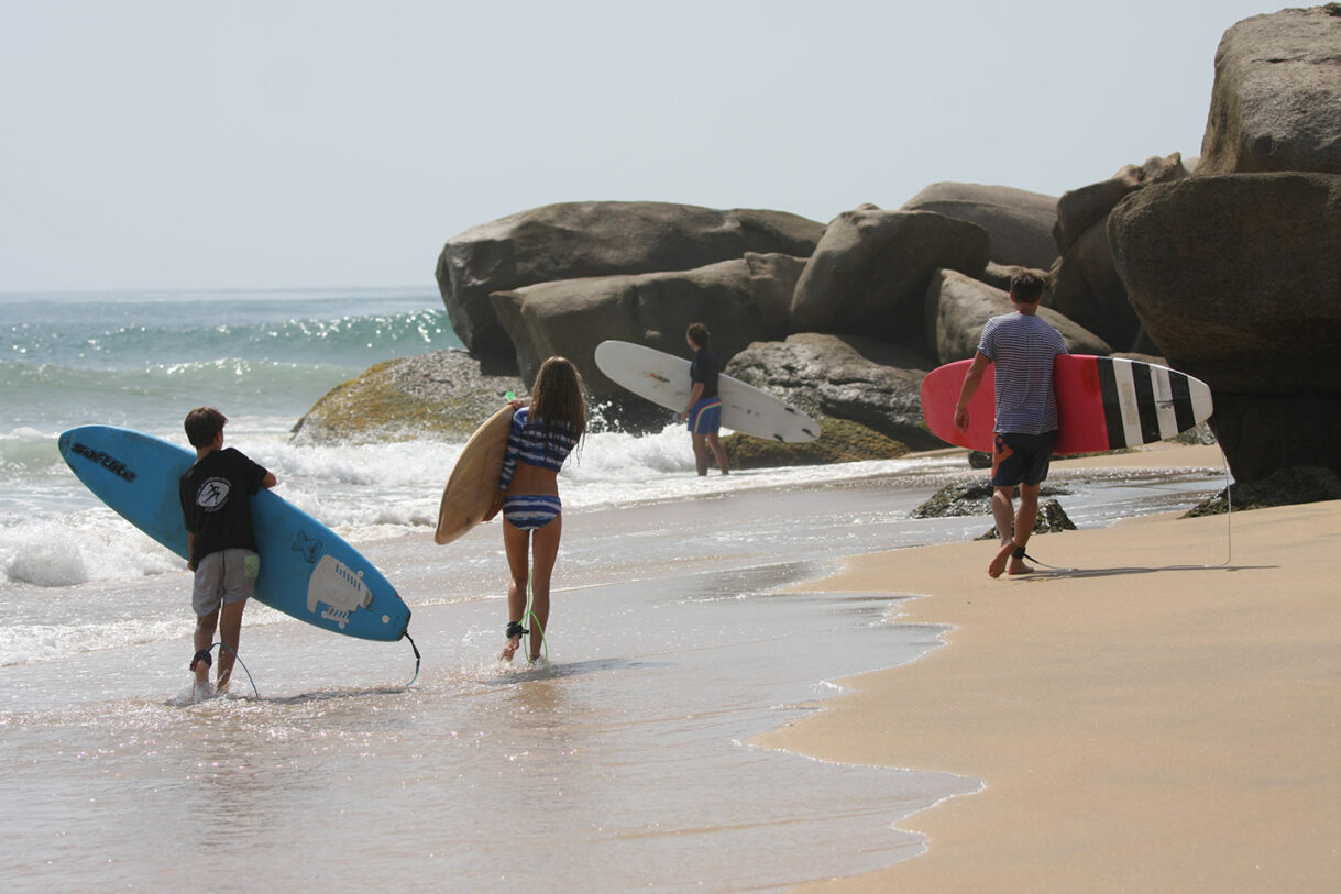 Tips for a Fun and Relaxing Family Beach Day in Panadura, Sri Lanka